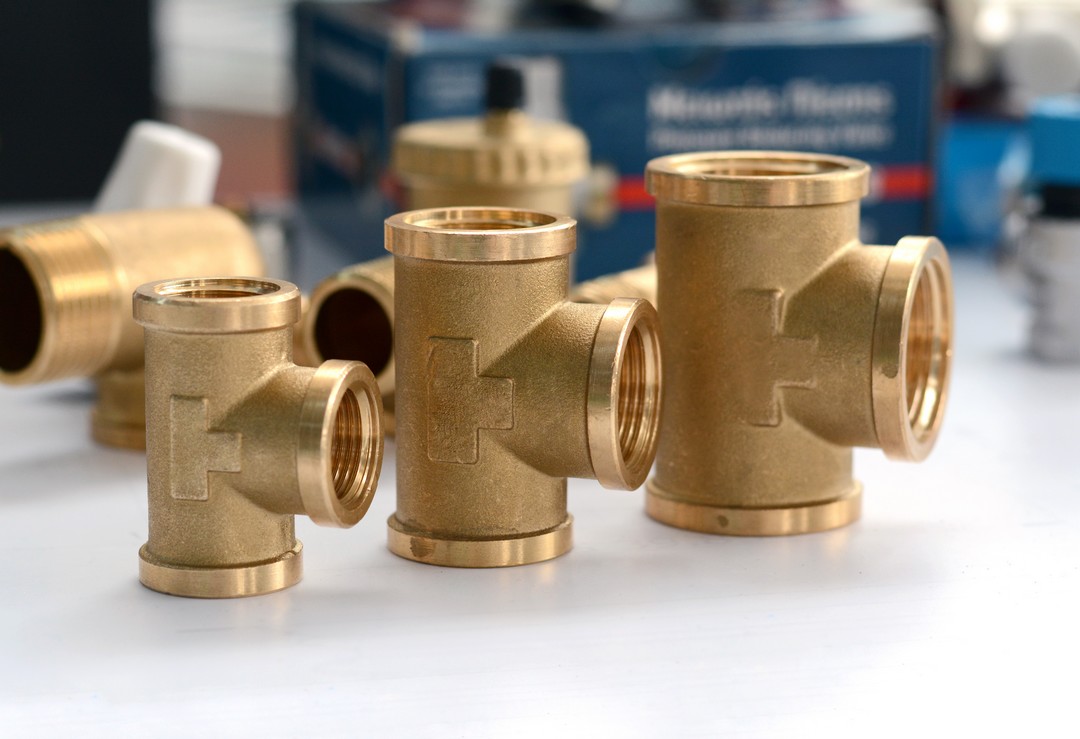 Les différents raccords à savoir en plomberie - Cuve-Expert